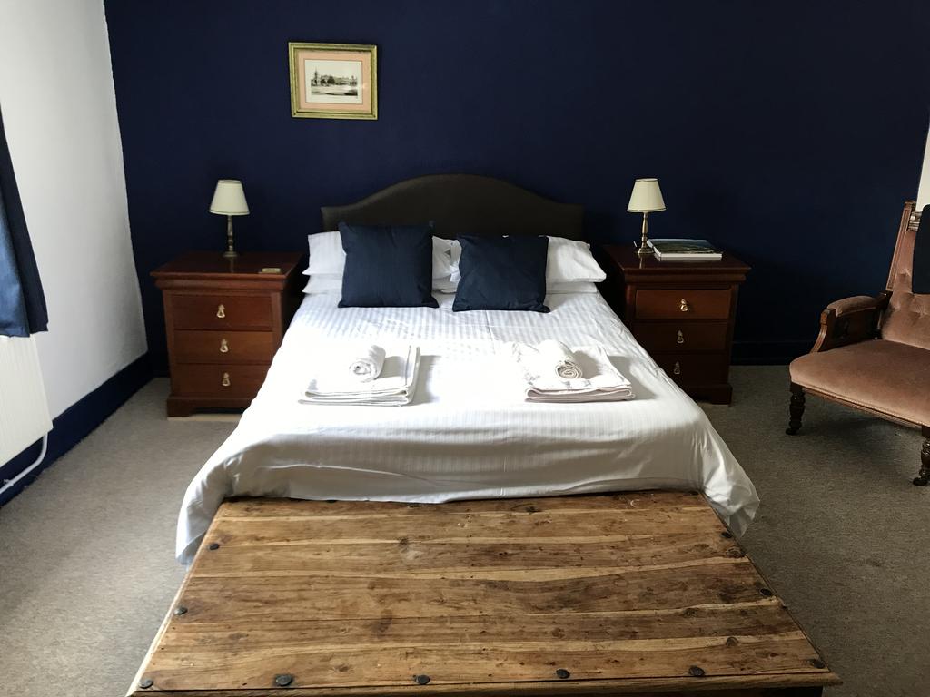 White Bear Inn, Devizes